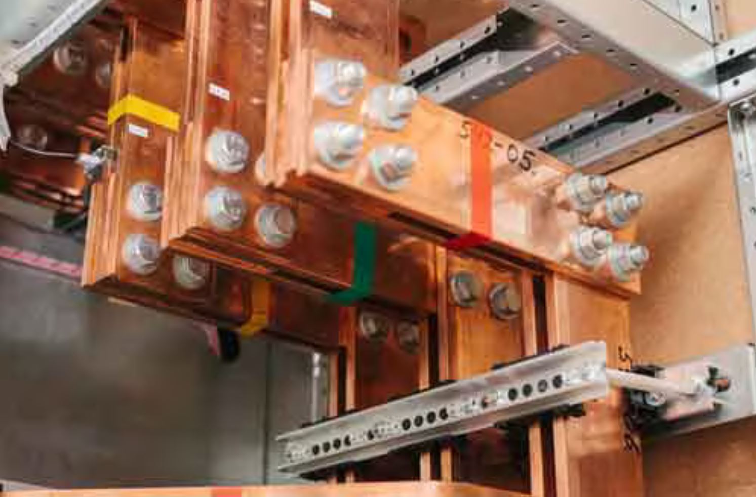 Real-world Case Studies: Application of Low Voltage Bus Bars in Diverse ...